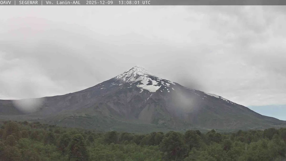 El volcán Lanín continúa en alerta verde y bajo monitoreo permanente ...